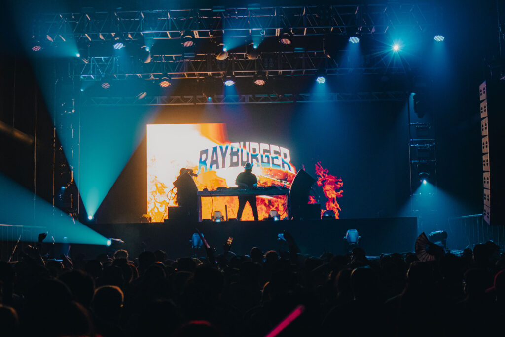 RayBurger en Houston – Multiverso en Escapade 2001
